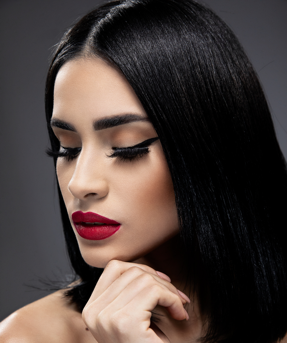 ModelMayhem.com - red lips portrait model
